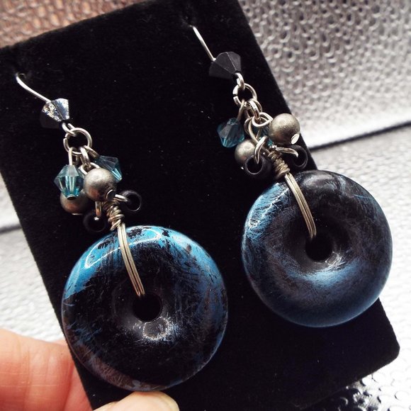 BEAUTIFUL VINTAGE 90'S | Jewelry | Vintage Metallic Blue Coin Disk W ...